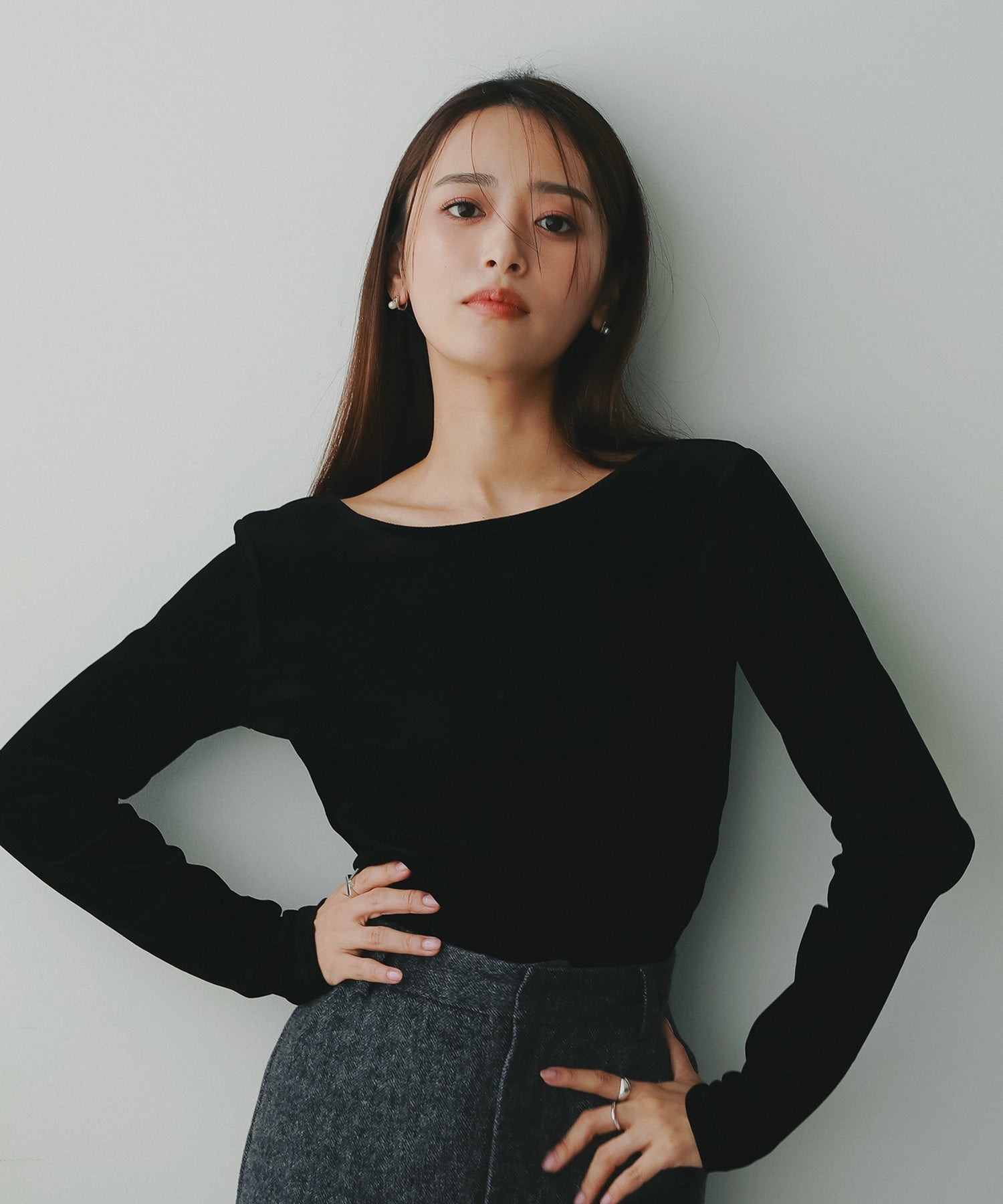 ベロアロングスリーブカットソー｜AJUGA.（アジュガ）公式通販サイト